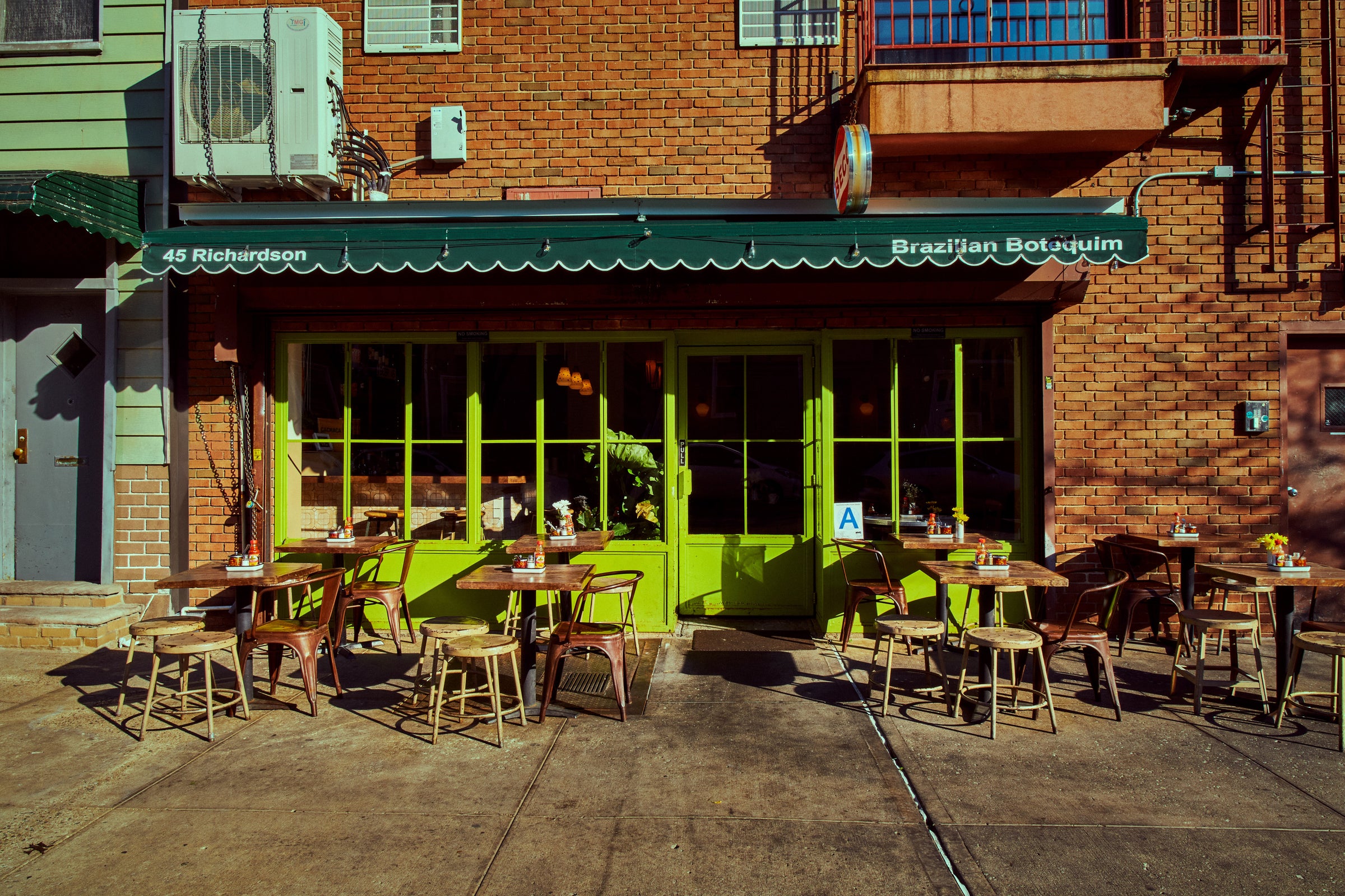 PICK UP AND DELIVERY | Beco Bar